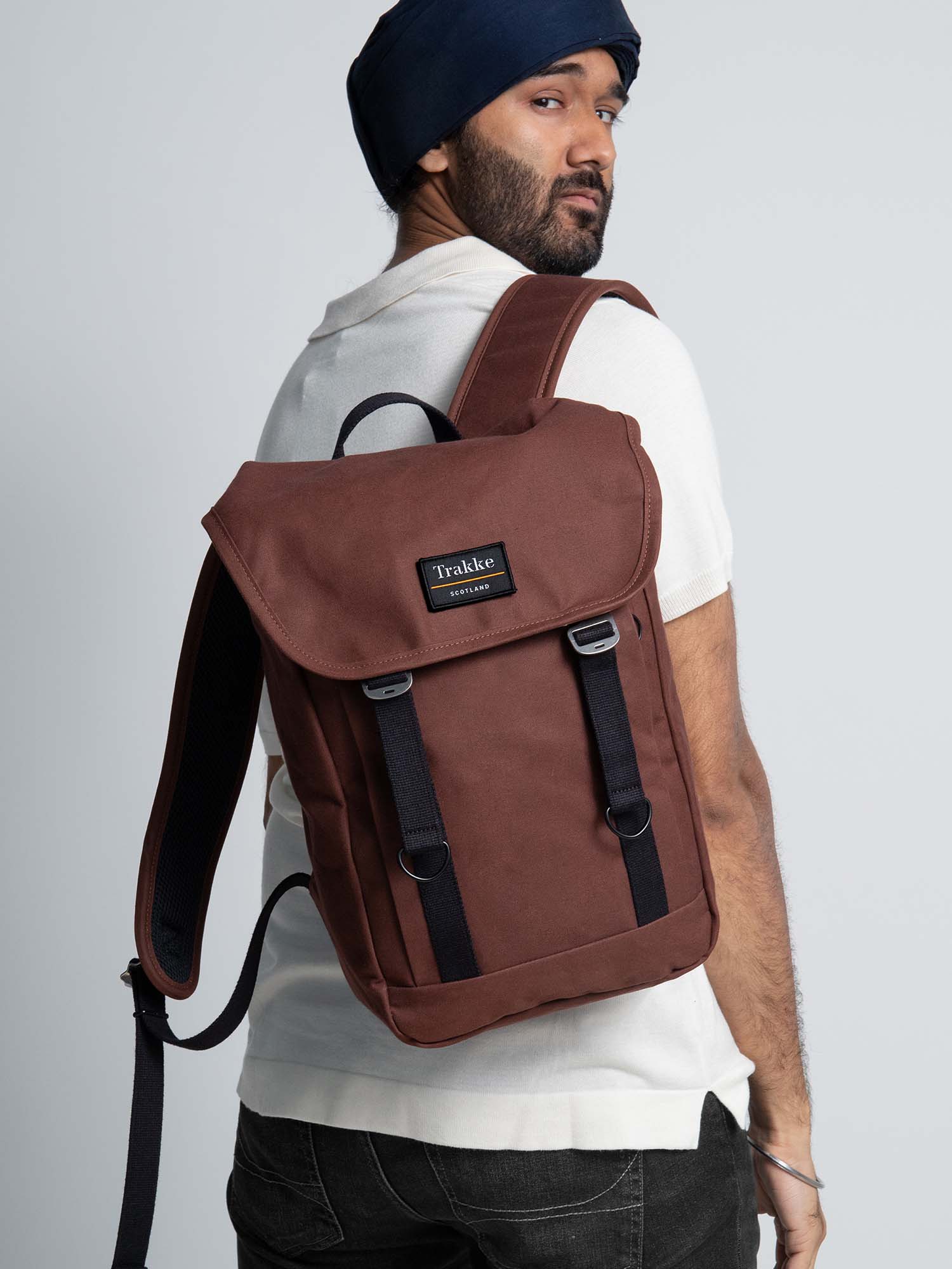 Arkaig Backpack – Waxed Canvas Minimalist Daypack – Trakke